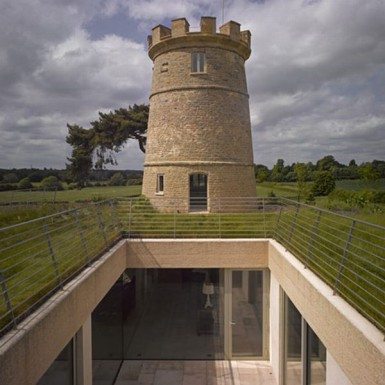 Lonely turret adopted and reconversed | Decoist