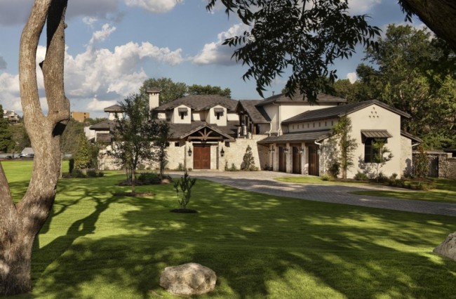 Rustic Texas Home With Modern Design and Luxury Accents | Decoist