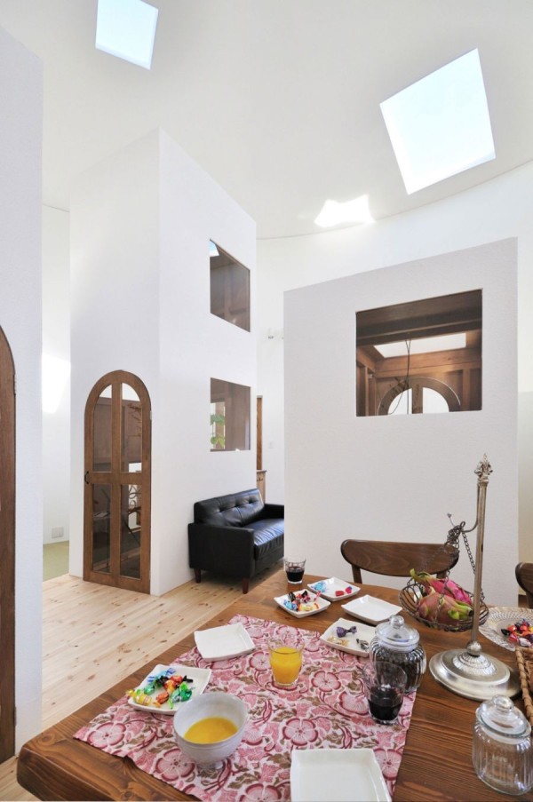Cylindrical Japanese House Gives Classic Design A Contemporary Twist ...