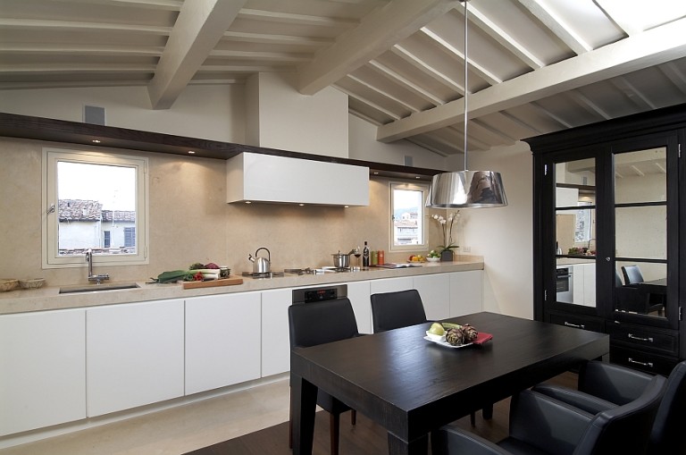 Renaissance Watchtower In Florence Renovated Into A Modern Home