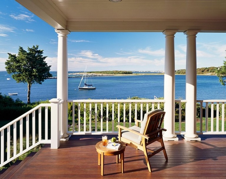 10 Amazing Porches With A Stunning Ocean View | Decoist