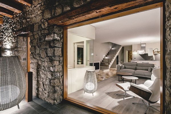 Spanish Revival: Old Farmhouse Transformed into a Striking Modern Home ...