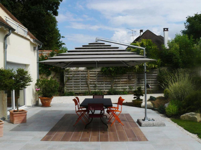 Not Just for the Beach: How to Use Umbrellas in Your Garden or Patio ...