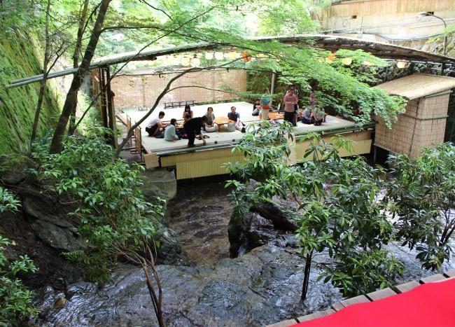 Dine Atop a Waterfall at These 'Kawadoko' Restaurants Hidden in Kyoto's ...