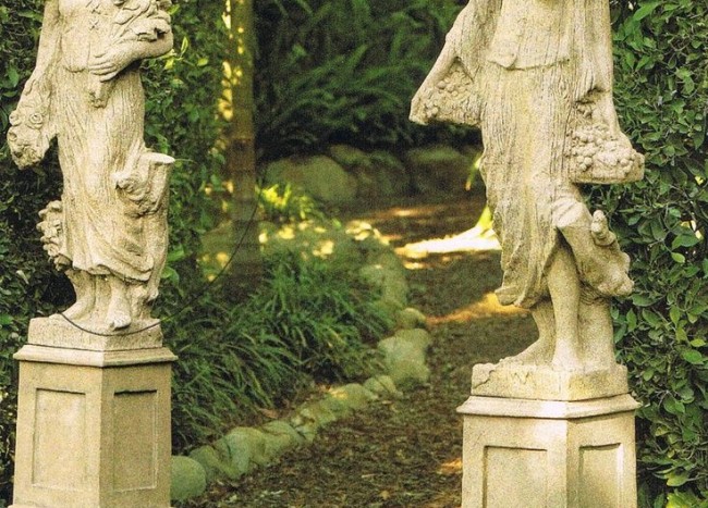 Garden Statues: Tips to Make Them Look Stunning in Your Yard | Decoist