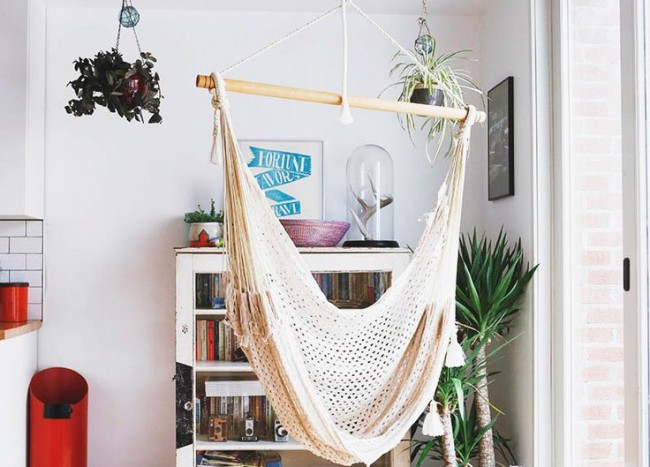 18 Indoor Hammocks to Take a Relaxing Snooze In Any Time | Decoist
