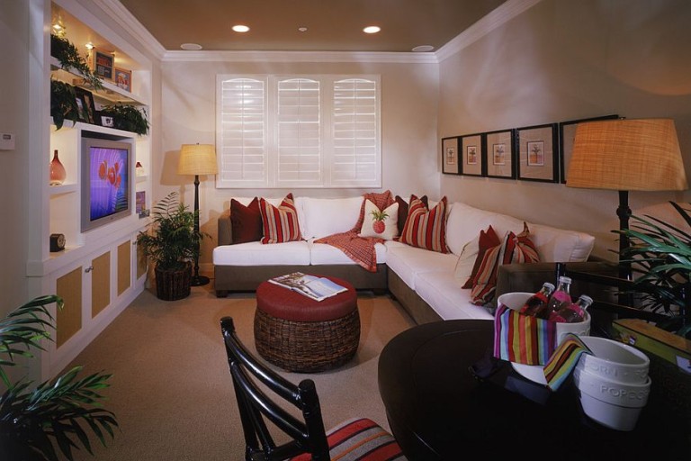 20 Small TV Room Ideas: Living With TVs in Small Spaces | Decoist