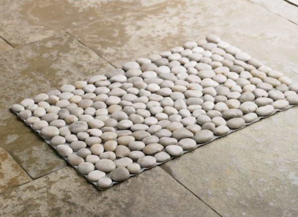 7 Bath Mat Ideas to Make Your Bathroom Feel More Like a Spa | Decoist