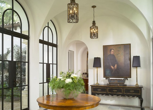 Mediterranean Entry Ideas: An Air of Timeless Majesty! | Decoist