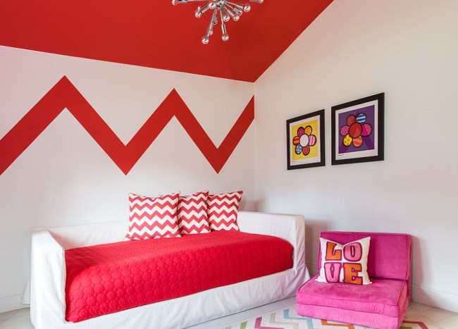 Fiery and Fascinating: 25 Kids' Bedrooms Wrapped in Shades of Red | Decoist