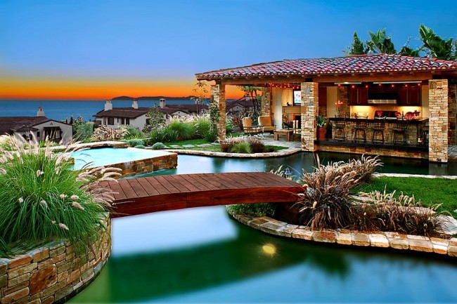 25 Spectacular Tropical Pool Landscaping Ideas