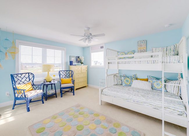 Trendy and Timeless: 20 Kids’ Rooms in Yellow and Blue | Decoist
