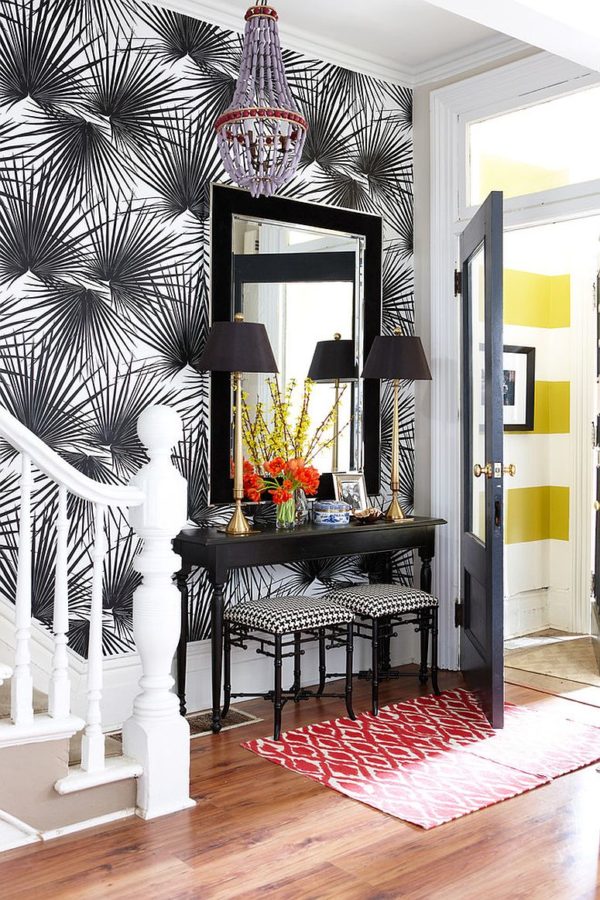 25 Gorgeous Entryways Clad in Wallpaper | Decoist