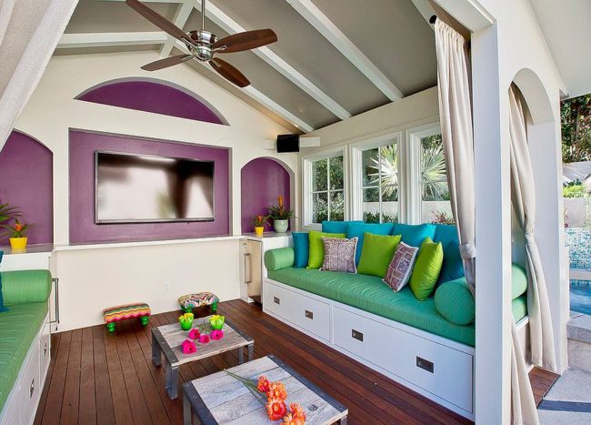 41 Pool House Designs To Complete Your Dream Backyard Retreat