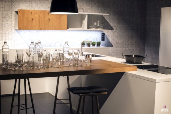 20 Ingenious Breakfast Bar Ideas for the Social Kitchen | Decoist