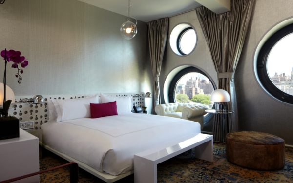Unique and Compelling Round Windows for Every Room | Decoist