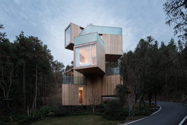 Modern Treehouses: Childhood Dream Turned into a Luxury Getaway | Decoist