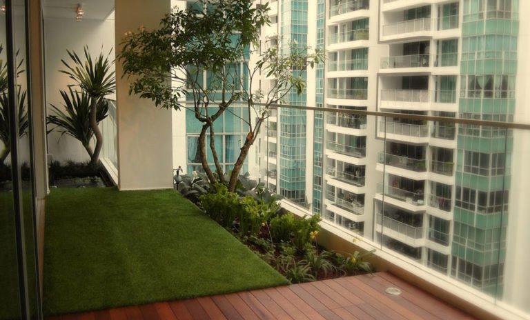 Urban Oasis: Balcony Gardens That Prove Green Is Always In Style | Decoist