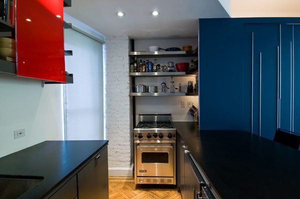 50 Tiny Apartment Kitchen Ideas that Excel at Maximizing Small Spaces ...