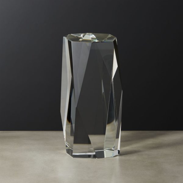 Design Trend: Decorative Objects - FUTURISTIC ARCHITECTURE