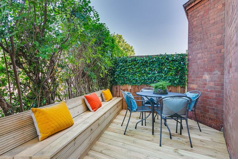 Best Small Deck Ideas for those Seeking a Relaxing Hangout | Decoist