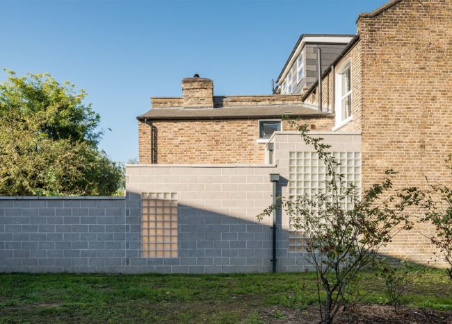 Block House: Old Victorian Terrace House with a Colorful and Light ...