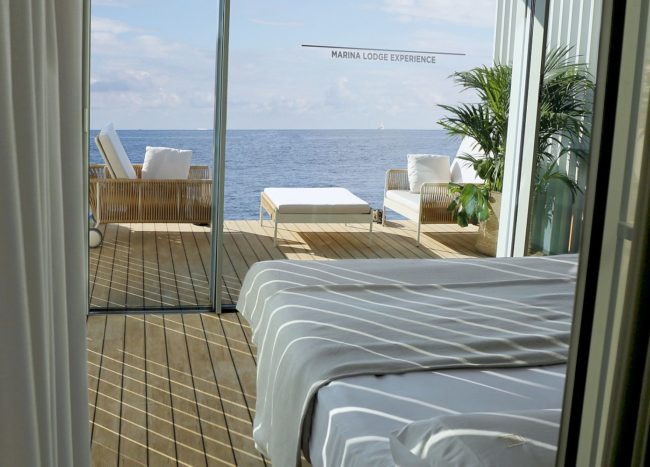 Expanding Horizons: Stunning Sustainable Floating Lodge for Two | Decoist