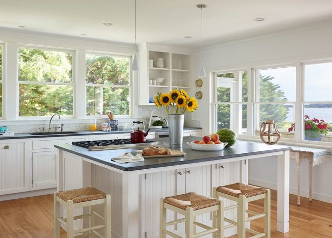 25 Cheerful and Breezy Beach Style Kitchens for the Efficient Modern ...