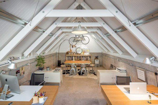 Trendy Ideas: 20 Home Offices with Ceiling Beams that Make an Impact ...