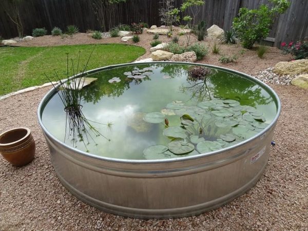 25 DIY Water Features for Your Garden | Decoist