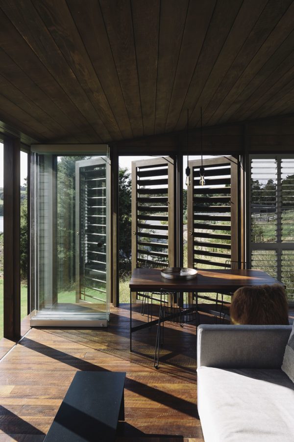 Desain Rumah Kabin Kayu Yang Indah - Minimalis123