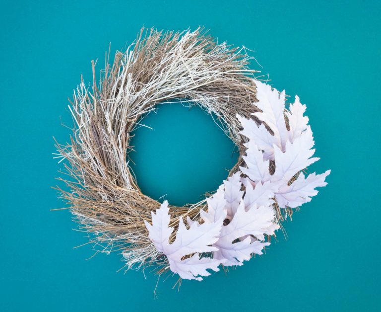 Fall Wreaths for Design Lovers - FUTURISTIC ARCHITECTURE