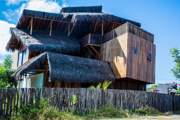 Stunning Summerhouse with Rustic Beauty Engulfed in Piassaba Roof ...