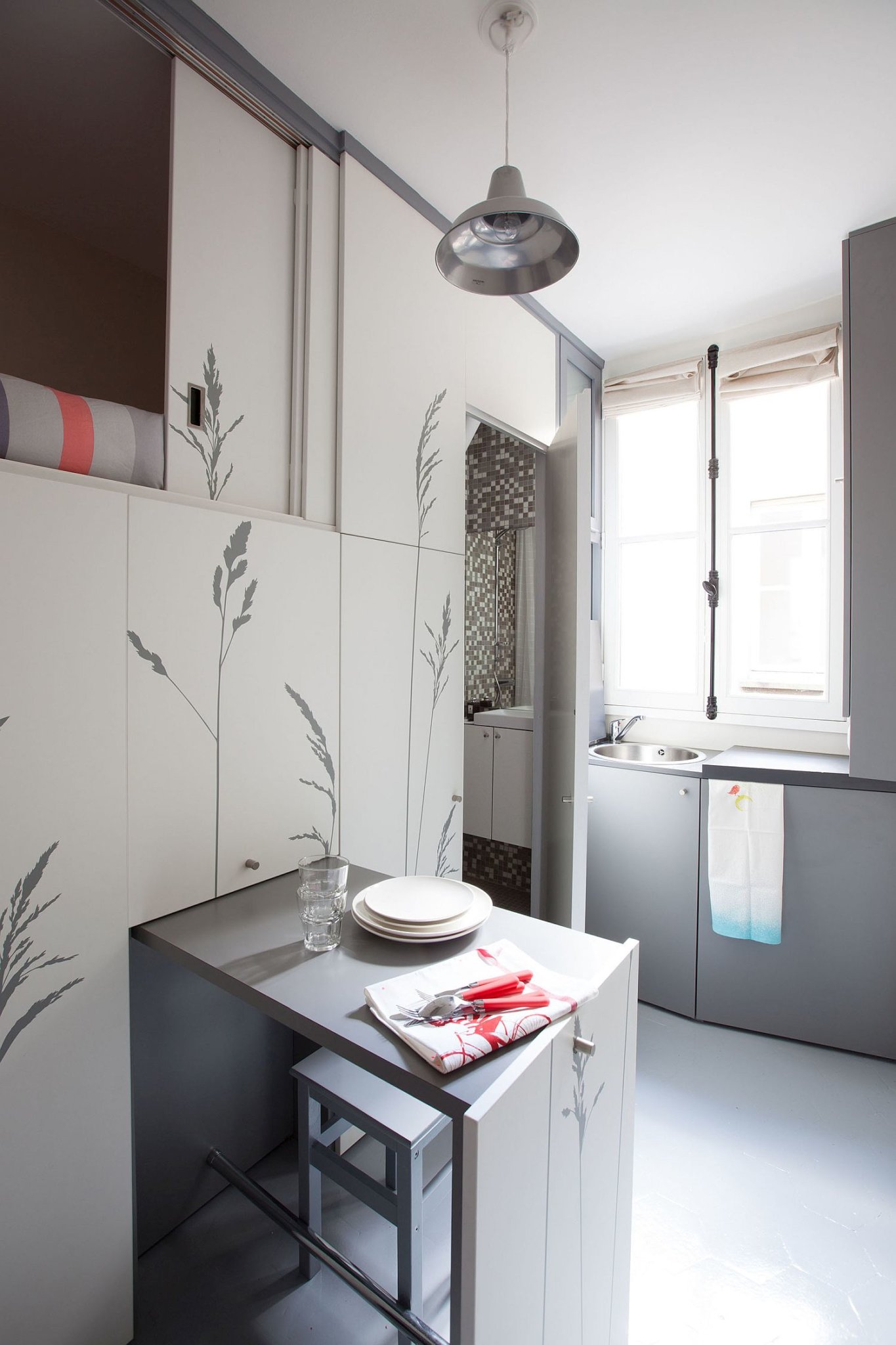 Super-Tiny Apartment Just 8 Sqm in Size Wows with Creative Multi ...