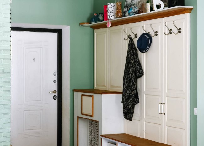 Welcome with Color: Green Entryway Ideas for a More Refreshing Home ...
