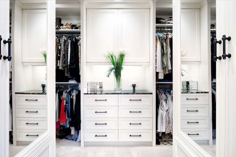 Luxurious and Edgy Eclectic Closets that are Just Spectacular! | Decoist