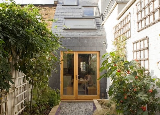This Radically Narrow Home Just 2.3m Wide in London Finds New Space ...
