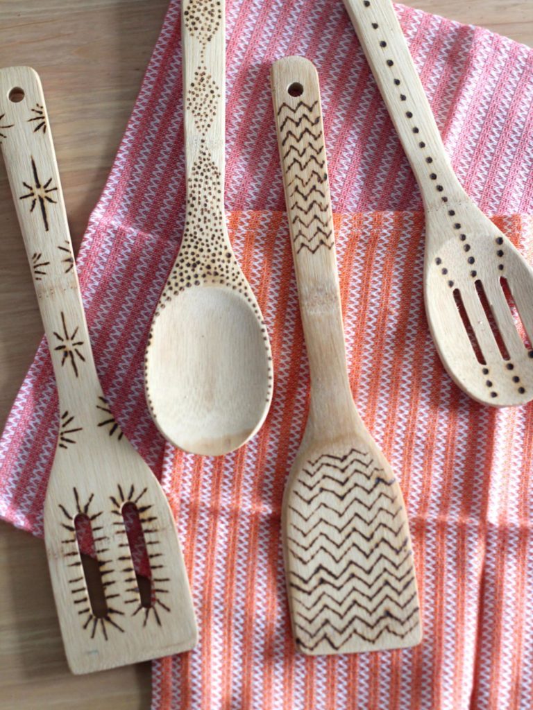 Wood Burning Ideas 39 Creative Decor DIYs Decoist wood-burning-ideas-39-creative-decor-diys-decoist