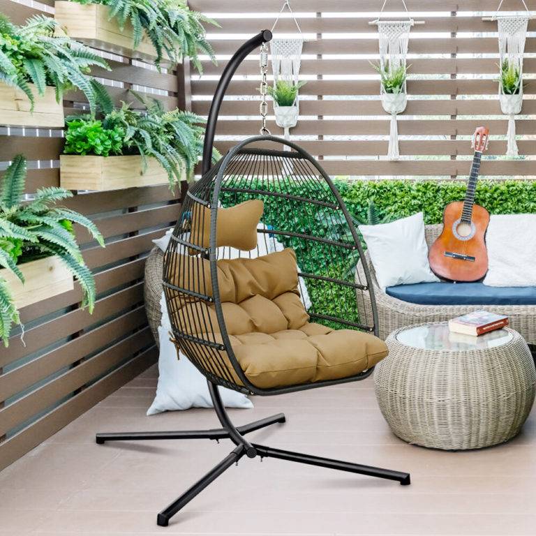 Alternative Outdoor Seating Ideas for the Summer Season | Decoist