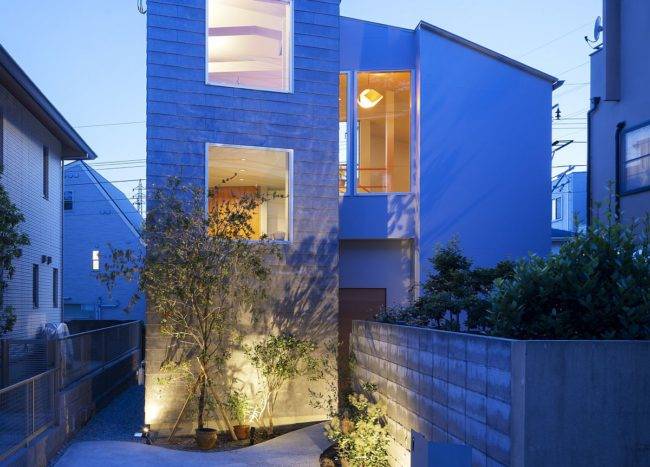 Tiny Home in Japan: Split-Levels, Smart Views and Space-Conscious ...