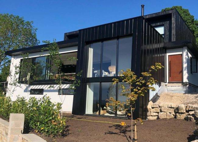 19 Stunning Black Houses to Inspire Your Home Design | Decoist