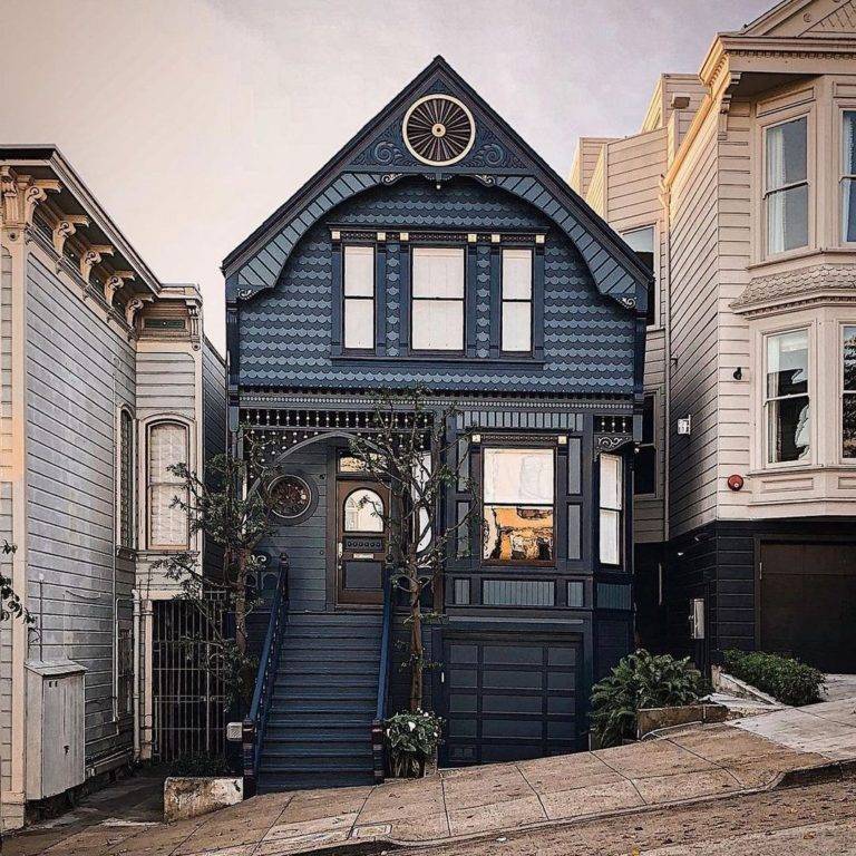 19 Stunning Black Houses to Inspire Your Home Design | Decoist