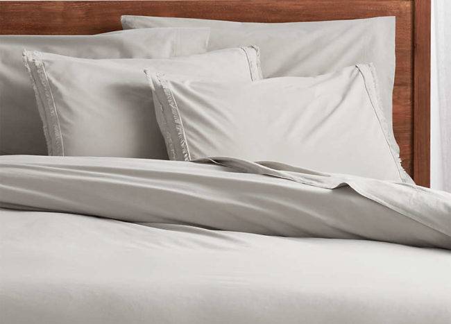 16+ Bed Sheet Ideas for Every Style Bedroom - Decorizer