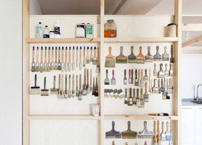 Custom Walls in Wood and Glass Create New Dynamic Inside Smart ...