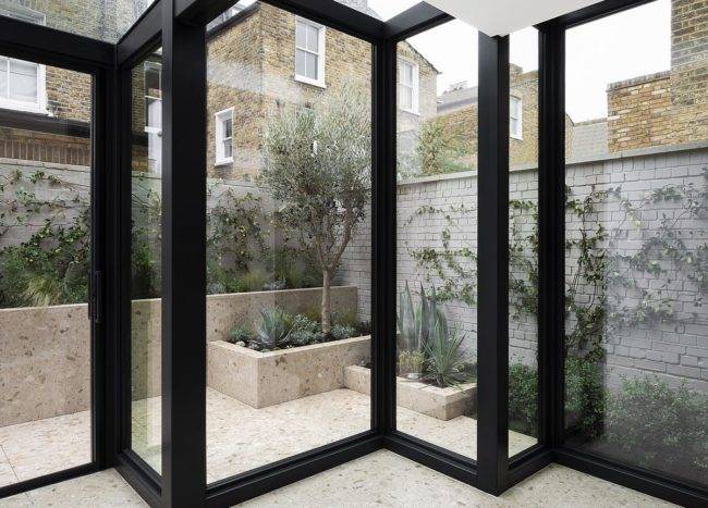 Box-Style Glass Enclosures Extend Victorian Terraced House in South ...