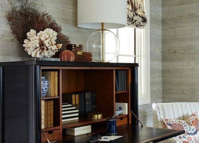 42 Space-Saving Fold Down Desks To Maximize Productivity