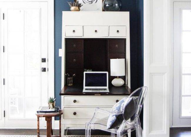 42 Space-Saving Fold Down Desks To Maximize Productivity