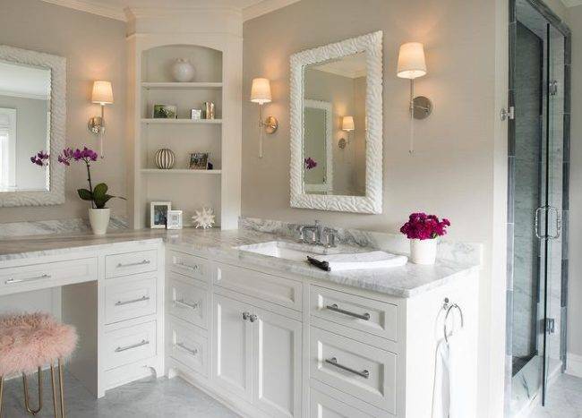 Corner Bathroom Vanity Ideas: 18 Designs for Any Space | Decoist