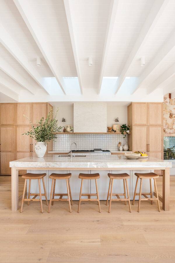 Must-Know Steps and Tips for Creating a Minimalist Kitchen | Decoist