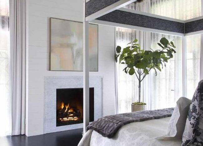 15+ Minimalist Canopy Beds For a Simple But Classy Bedroom - Decorizer